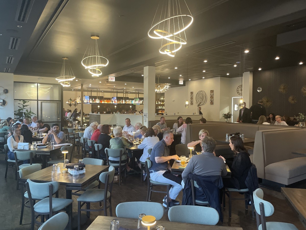 Modern Plate – Elmhurst, IL – DDCA Architects